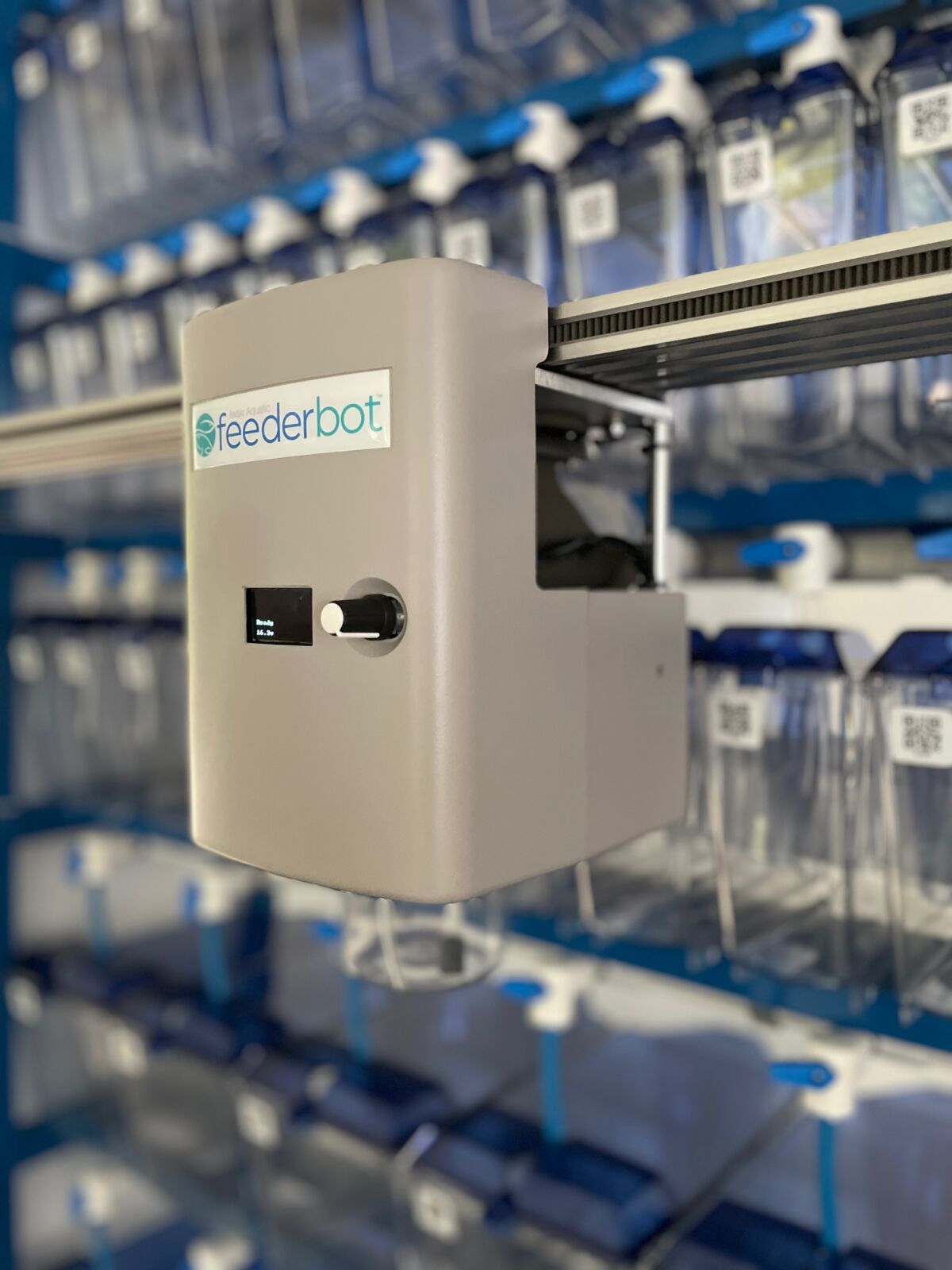 Feederbot® Automated Feeding System by Iwaki Aquatic