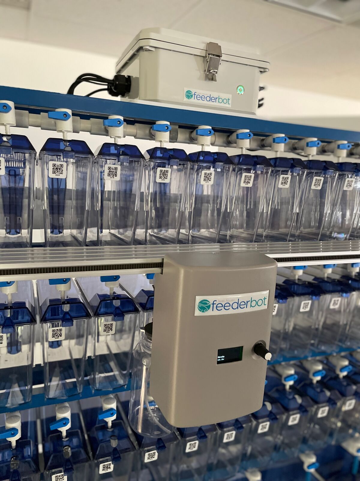 Feederbot® Automated Feeding System by Iwaki Aquatic
